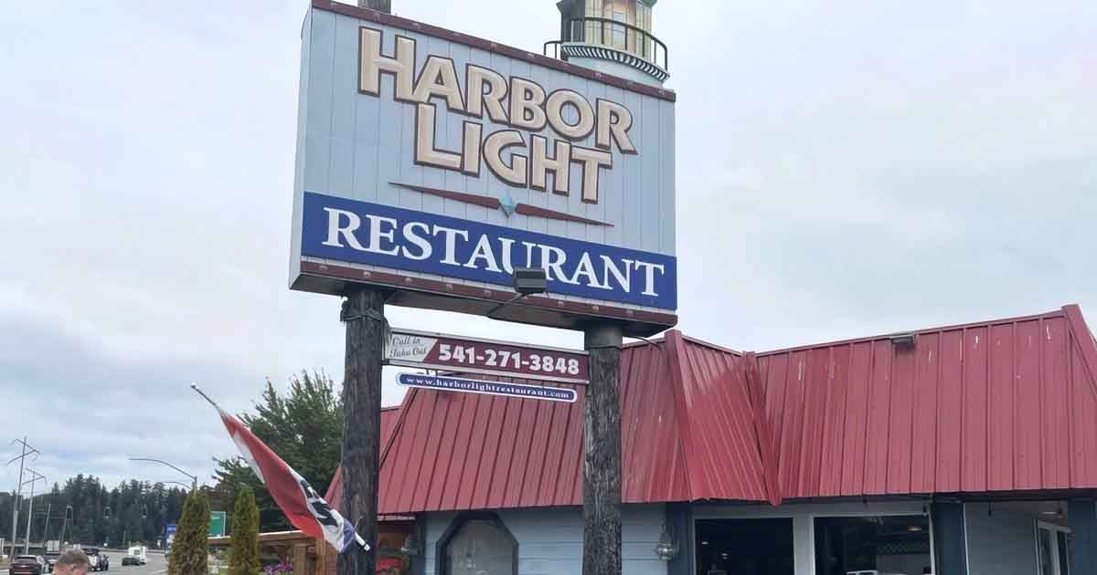 The Oregon Seafood Restaurant With Clam Chowder So Good, Locals Beg You ...