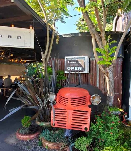 oregon junkyard themed restaurant ftr