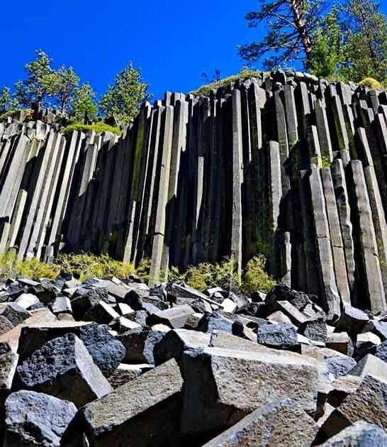 otherworldly california rock formation ftr