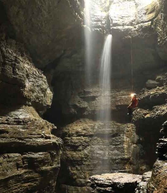 otherworldly caves alabama underground ftr