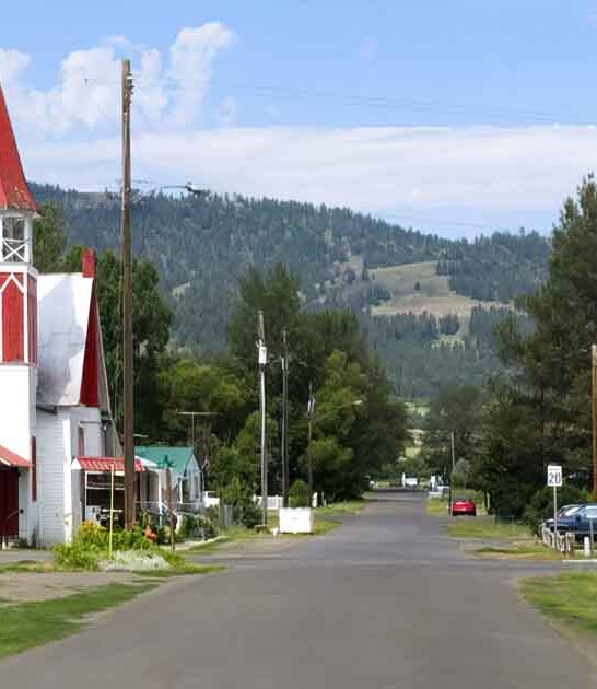 quaint oregon small town ftr