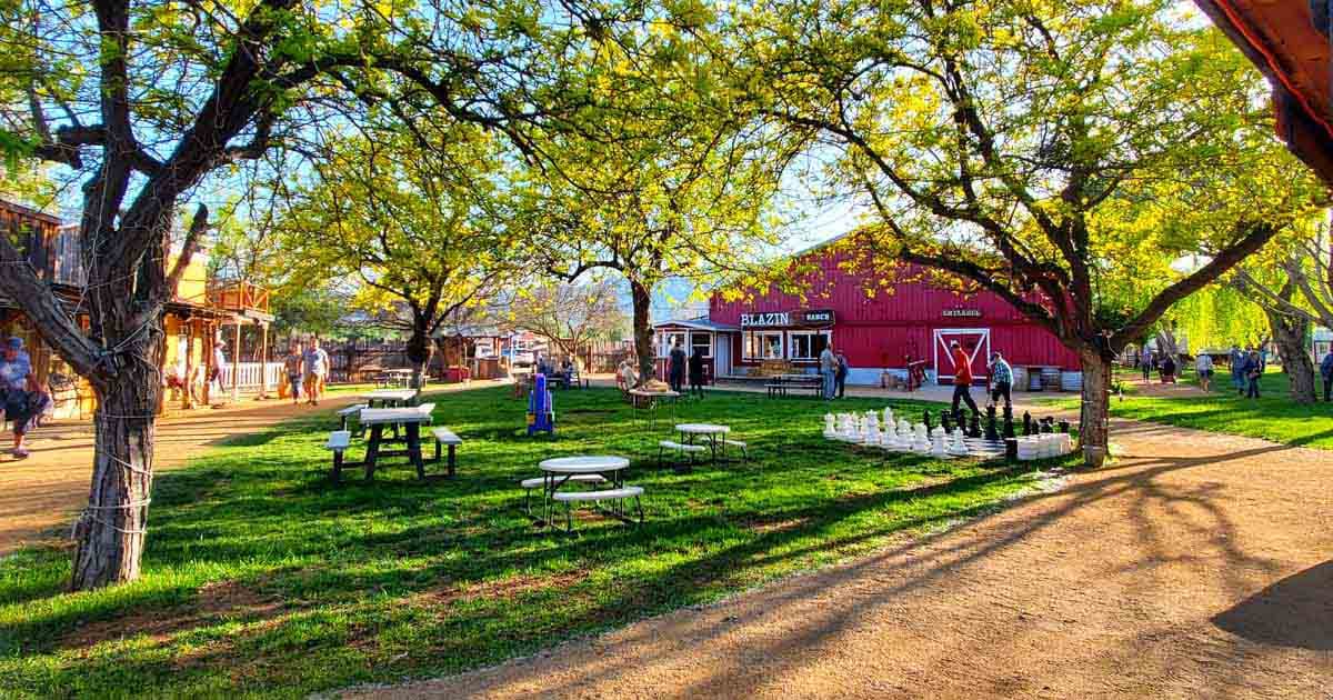 The 8 Quirkiest Restaurants In Arizona You Have To Try