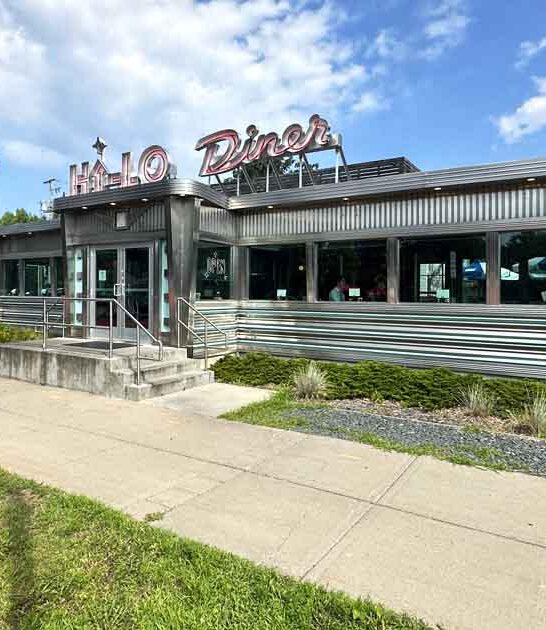 quirky diner minnesota eat ftr
