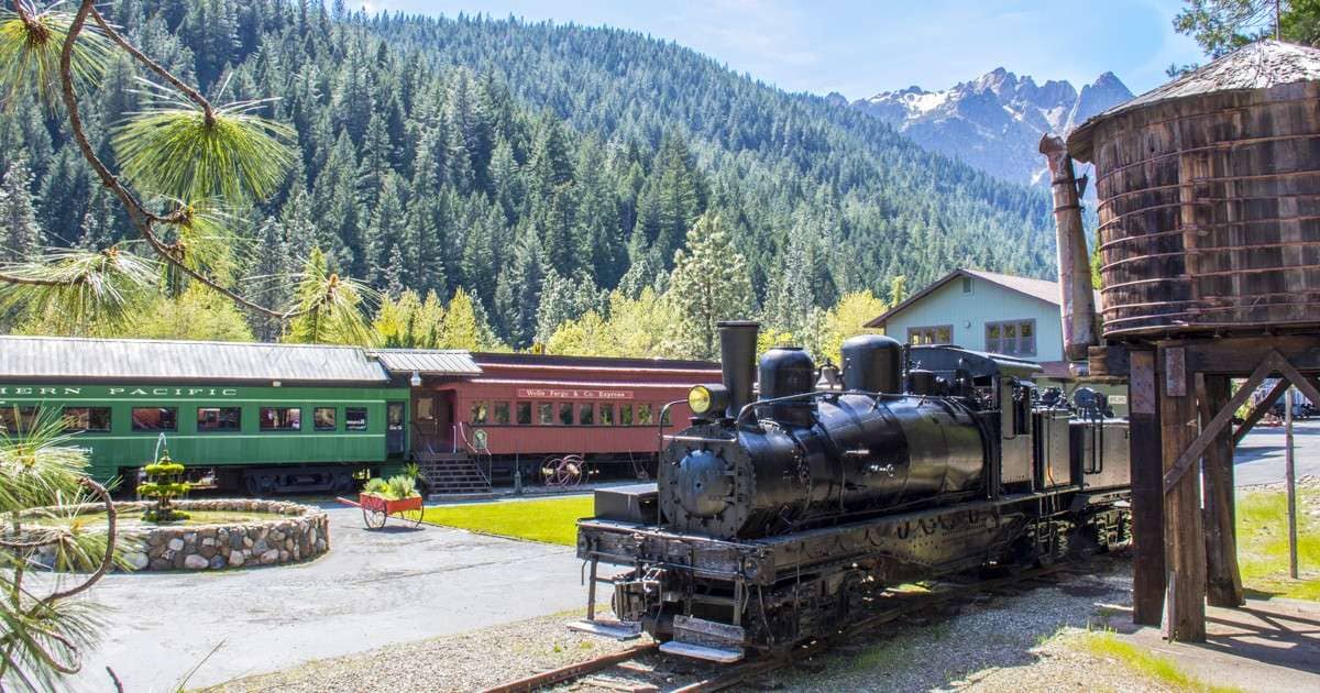 Spend The Night In A Real Box Car At This Railroad-Themed Bed ...