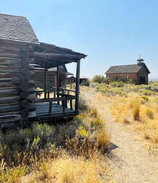 remarkable ghost town oregon ftr