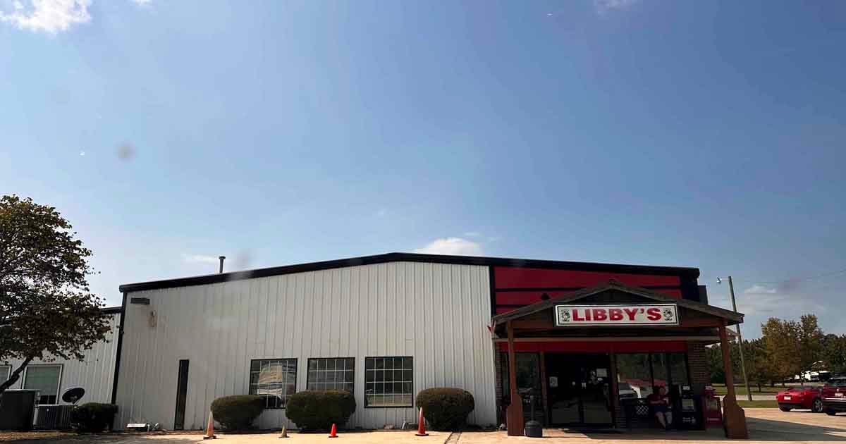 You'd Never Guess This Humble Little Restaurant Serves The Best Fried ...