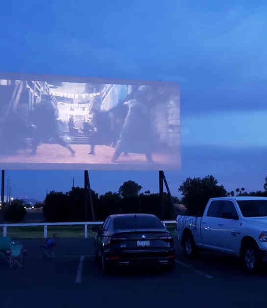 This Retro Drive-In Theater In Arizona Is A Blast From The Past