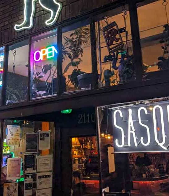 sasquatch themed restaurant washington ftr