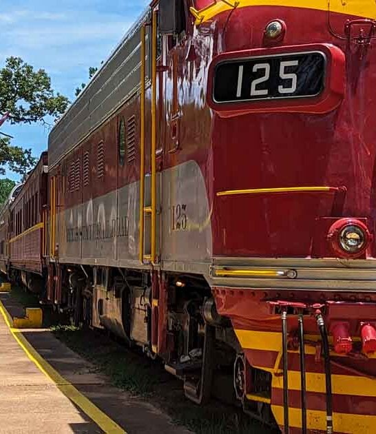 scenic train ride texas ftr