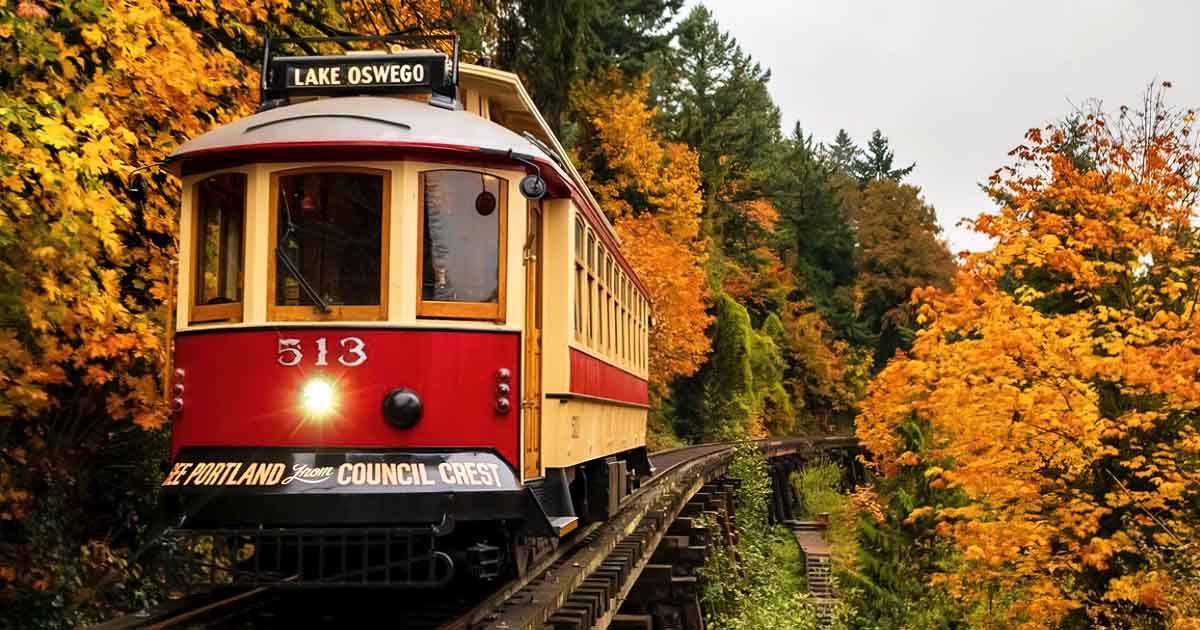 Retro Rides Oregon 6 Magical Train Rides In Oregon That Will Take You On A Journey You'll ...