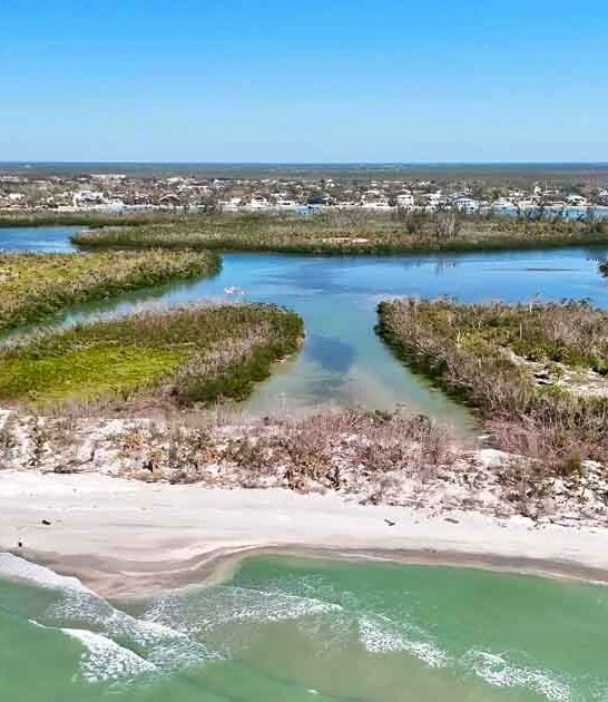 secluded white beach florida ftr