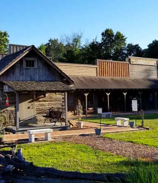 secret 1800s village illinois ftr