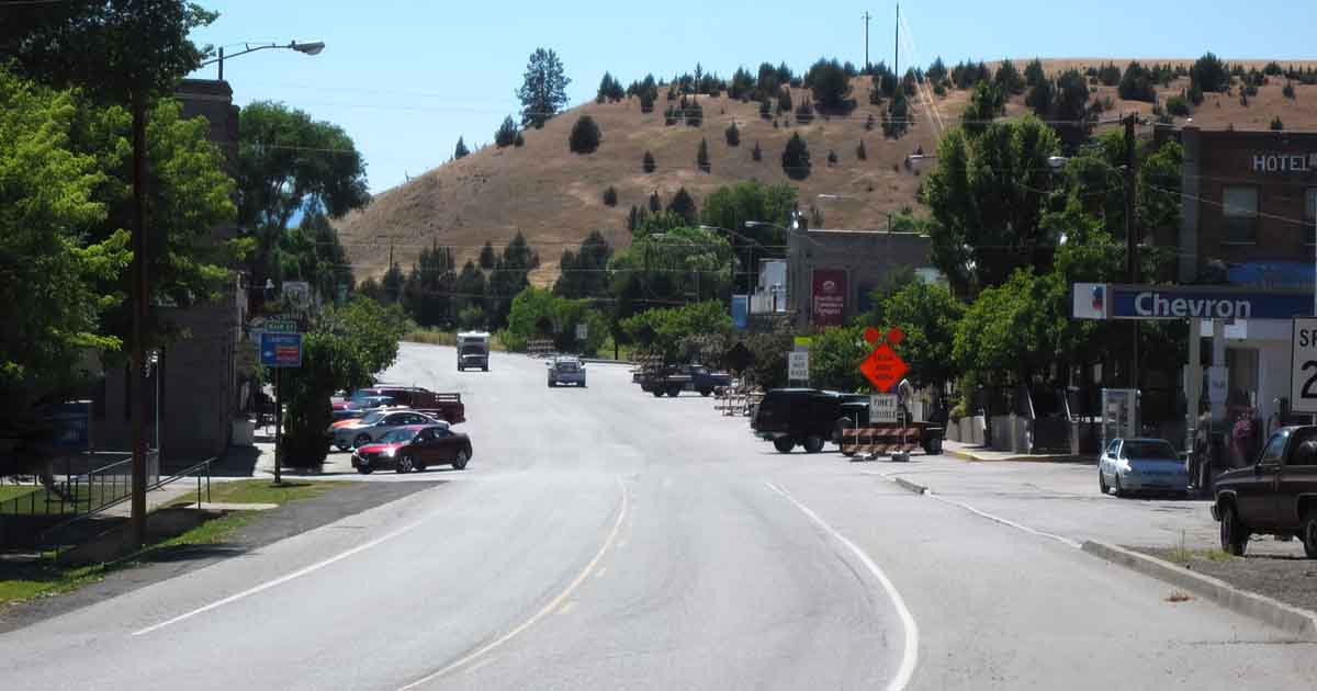 13 Sleepy Little Towns In Oregon Where You Can Truly Unplug From The World