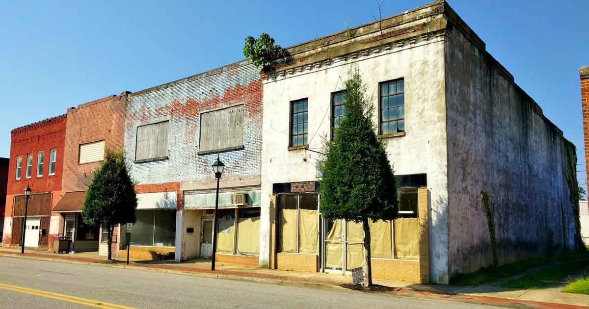 10 Sleepy Little Towns In South Carolina Where You Can Get Away From It All