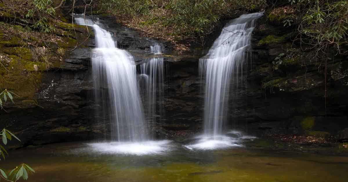 This Scenic 5.5-Mile Trail In South Carolina Leads To A Rare Double ...