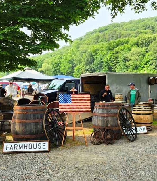 sprawling connecticut flea market ftr