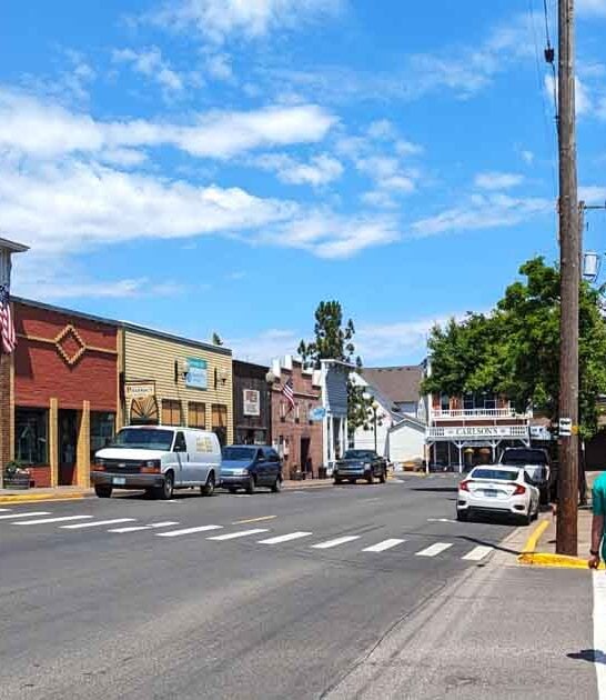 stepped hallmark oregon town ftr