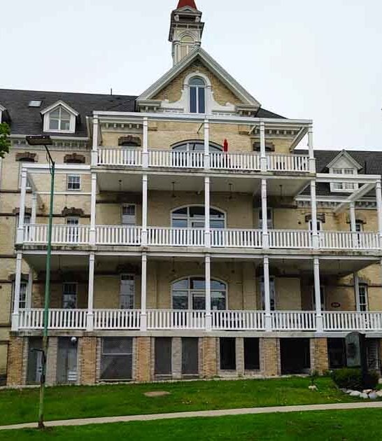 stunning hospital complex michigan ftr
