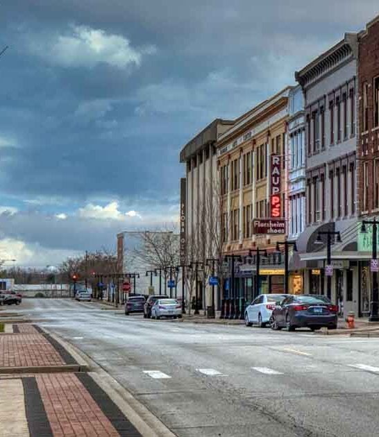 The Stunning Illinois Town Where $1,300 Covers All Your Bills