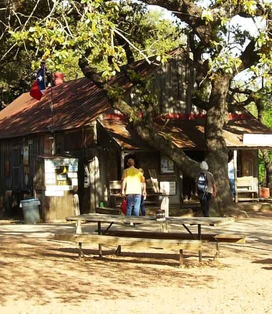texas town population legendary ftr