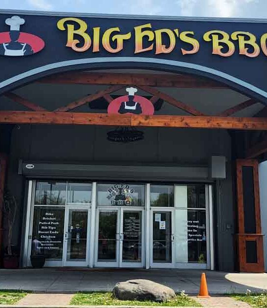 tiny illinois bbq joint ftr
