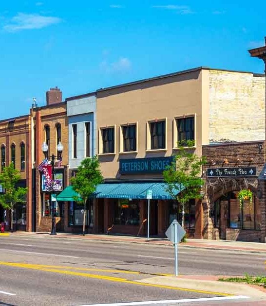 tiny towns minnesota famous ftr