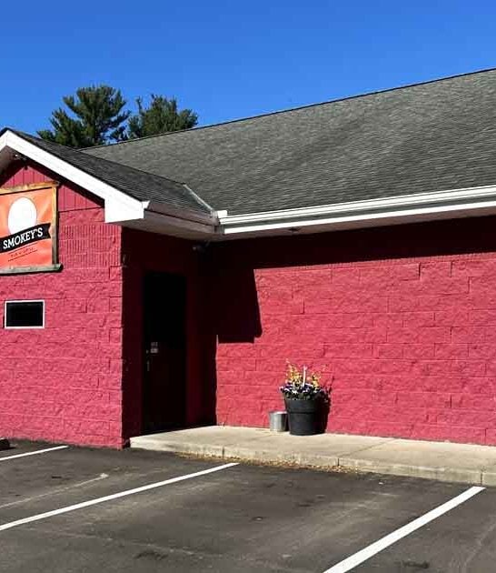 unassuming bbq joint minnesota ftr