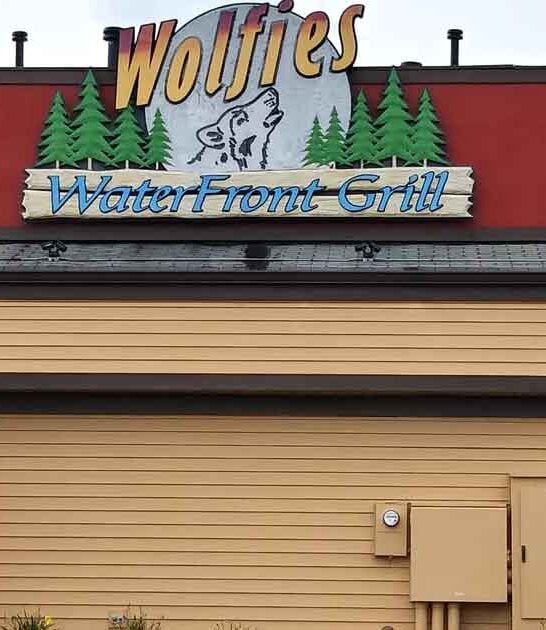 unassuming indiana waterfront eatery ftr