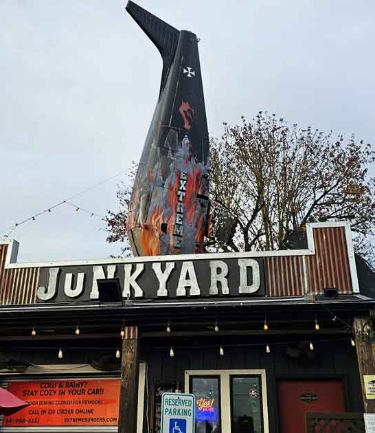 underrated oregon junkyard restaurant ftr