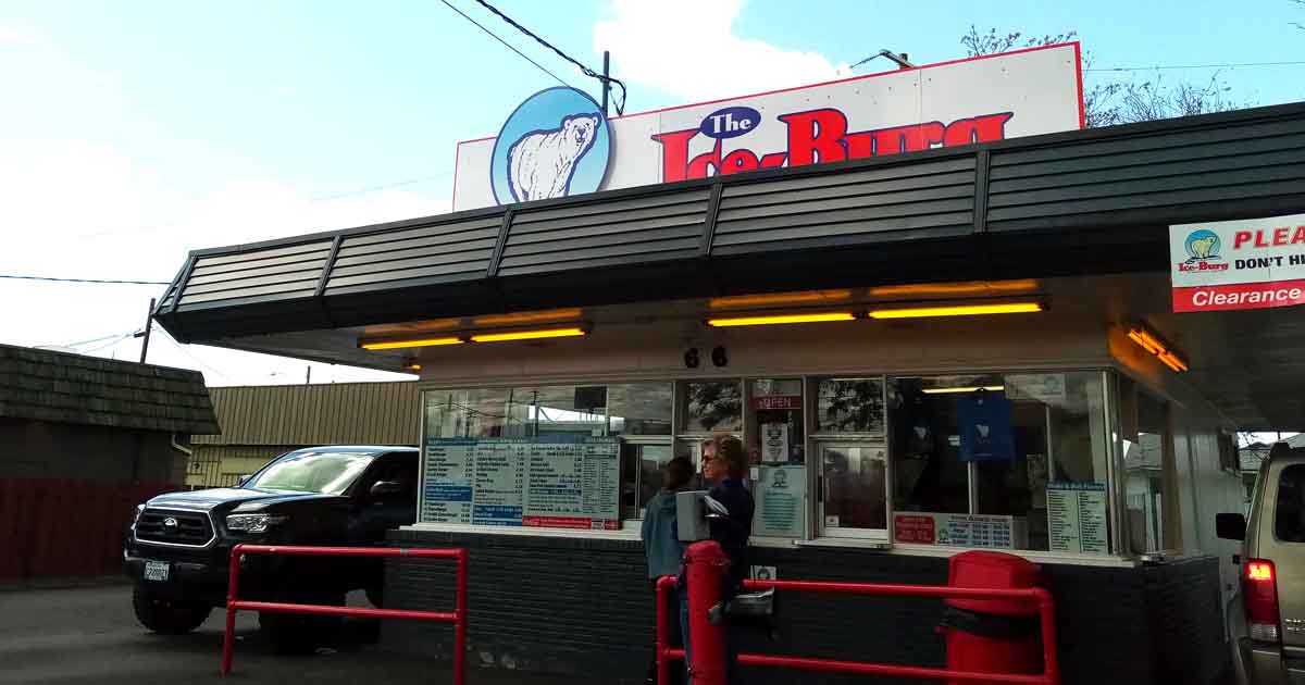 The Drive In You'll Feel Like You Traveled Back In Time At This Vintage Drive-In ...