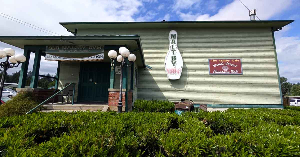 Take A Drive To This Washington Café For Cinnamon Rolls That Are Bigger ...