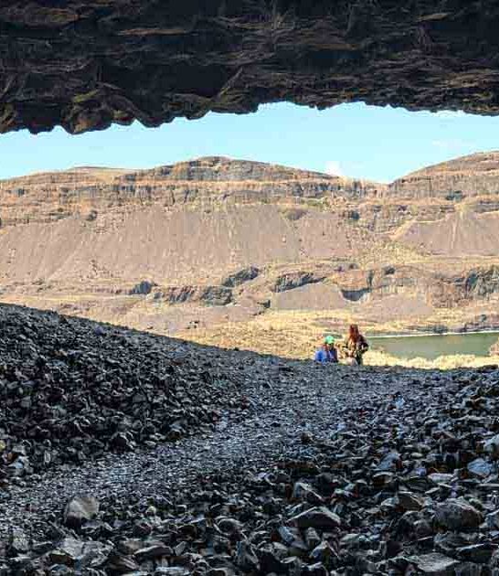 washington hike leads cave ftr