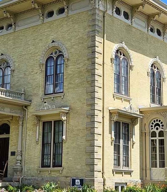 This Wisconsin Mansion Is A Hidden Piece Of History You Need To See