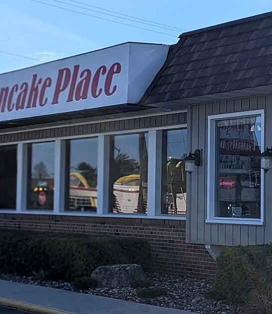This Unassuming Wisconsin Diner Has A Massive Celebrity Following