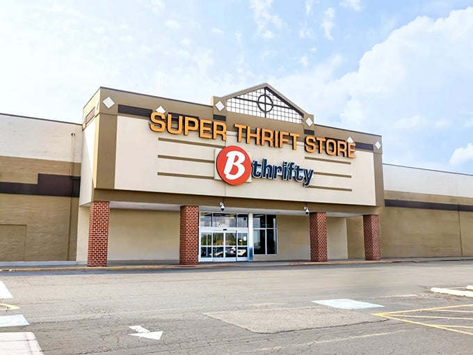 That sign isn't lying, folks. B-thrifty in Woodbridge means serious business when it says "Super Thrift Store."