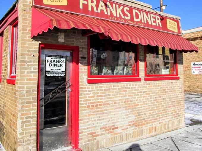 That striped awning and vintage signage aren't just for show; this is breakfast history on wheels.