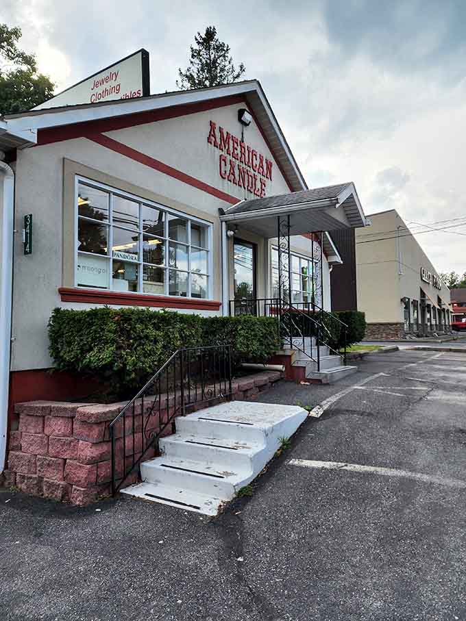 The charming exterior of American Candle welcomes visitors to begin their shopping adventure in the heart of the Poconos.