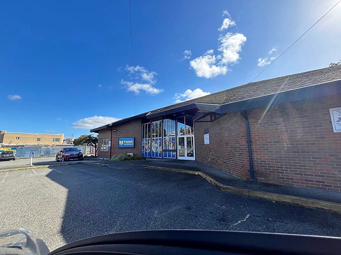 On a sunny Washington day, even the drive-thru lane at Manic Meatballs looks like a destination worth pointing your car toward.