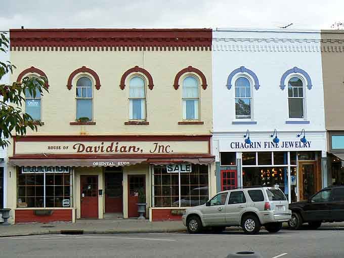 House of Davidian and Chagrin Fine Jewelry, side by side, because this town has always had excellent taste.
