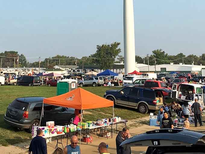 Ohio's best-kept weekend secret: rows of vendors, endless treasures, and zero regrets waiting for you.