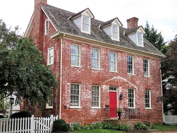 This brick beauty has witnessed centuries of history and still looks better than most modern construction projects.