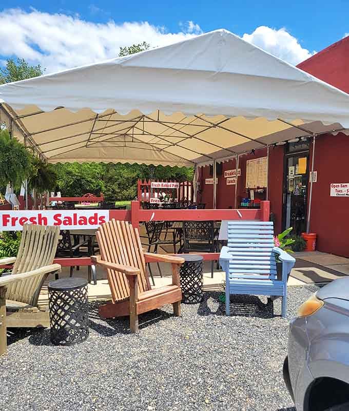 Outdoor seating under the canopy means you can enjoy your pancakes with a side of fresh air and people-watching opportunities galore.