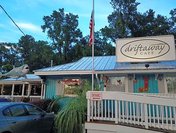 That turquoise exterior and shark out front is basically Savannah's way of saying, "You're welcome."