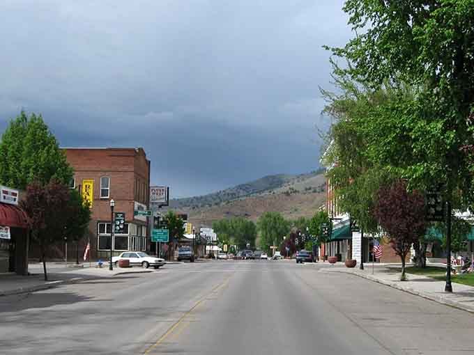 Downtown Lakeview on a sunny day, where the Chamber of Commerce and a century of history share the same block.