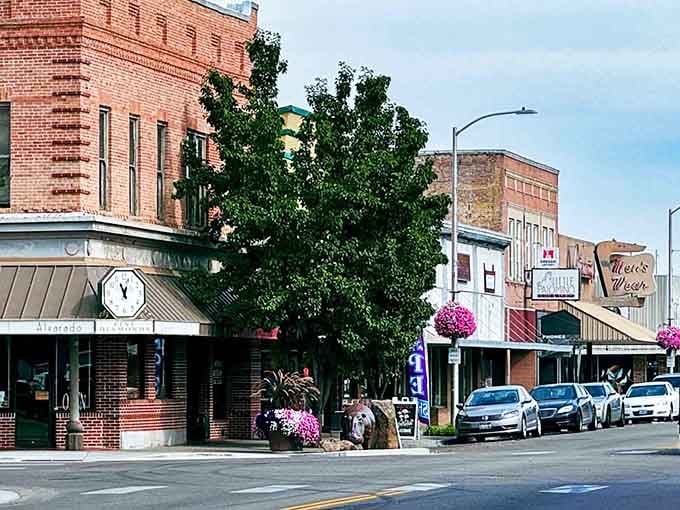 Ontario, Oregon sits quietly in the high desert, unbothered and completely at peace with itself.