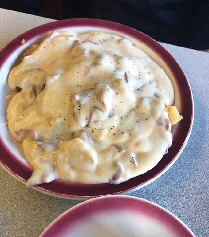 Chipped beef on a plate, creamy, peppery, and deeply satisfying, this is old-school diner cooking at its most unapologetic best.