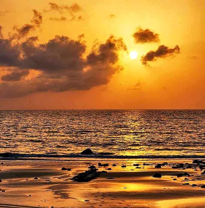 Jekyll Island sunsets don't just happen, they perform, painting the whole sky in pure liquid gold.