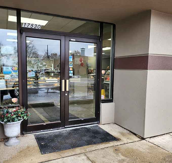 That entrance mat has seen more foot traffic than most airports, all in pursuit of legendary baked goods.