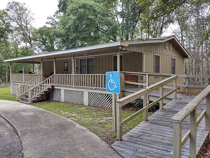 Tucked beneath the trees, this accessible cottage proves that comfort and nature don't have to be strangers to each other.