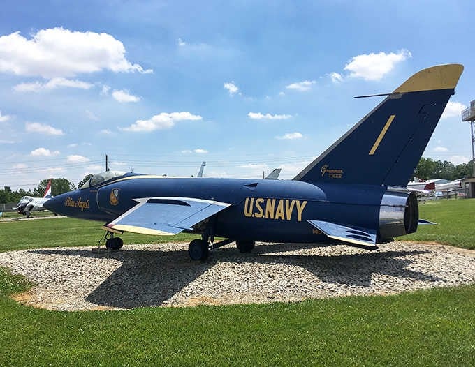 The F-11 Tiger in Navy colors proves that military aircraft can be both deadly and beautiful.